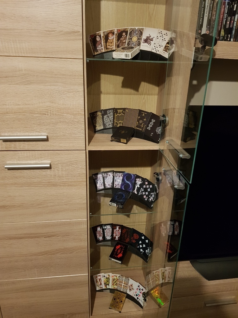 Free 3D file Playing card display stand・Template to download and 3D ...